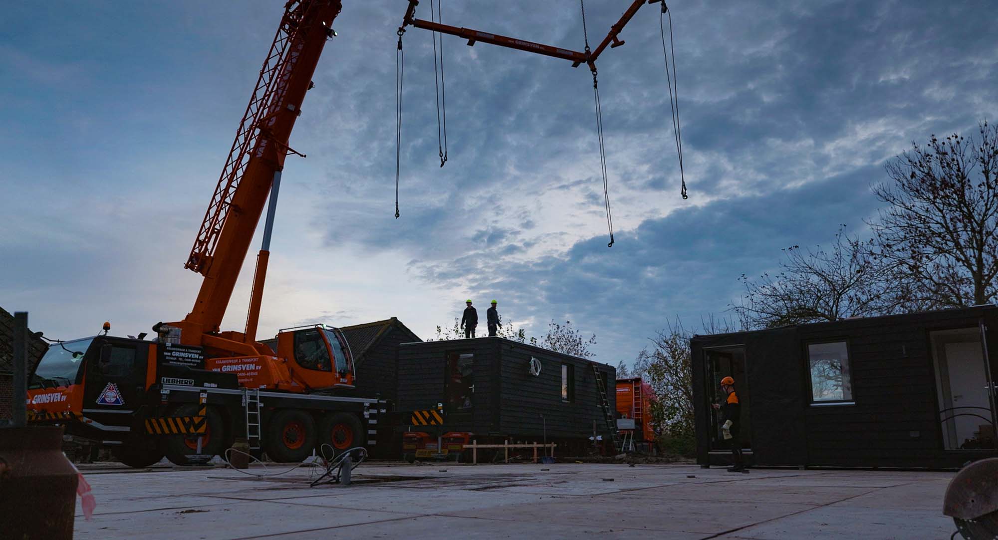 RespectFarms and Dutch dairy farmer Corné van Leeuwen unveil world’s first cultivated meat farm ...